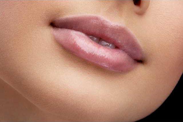 What your lip color says about your health - Coastal Courier