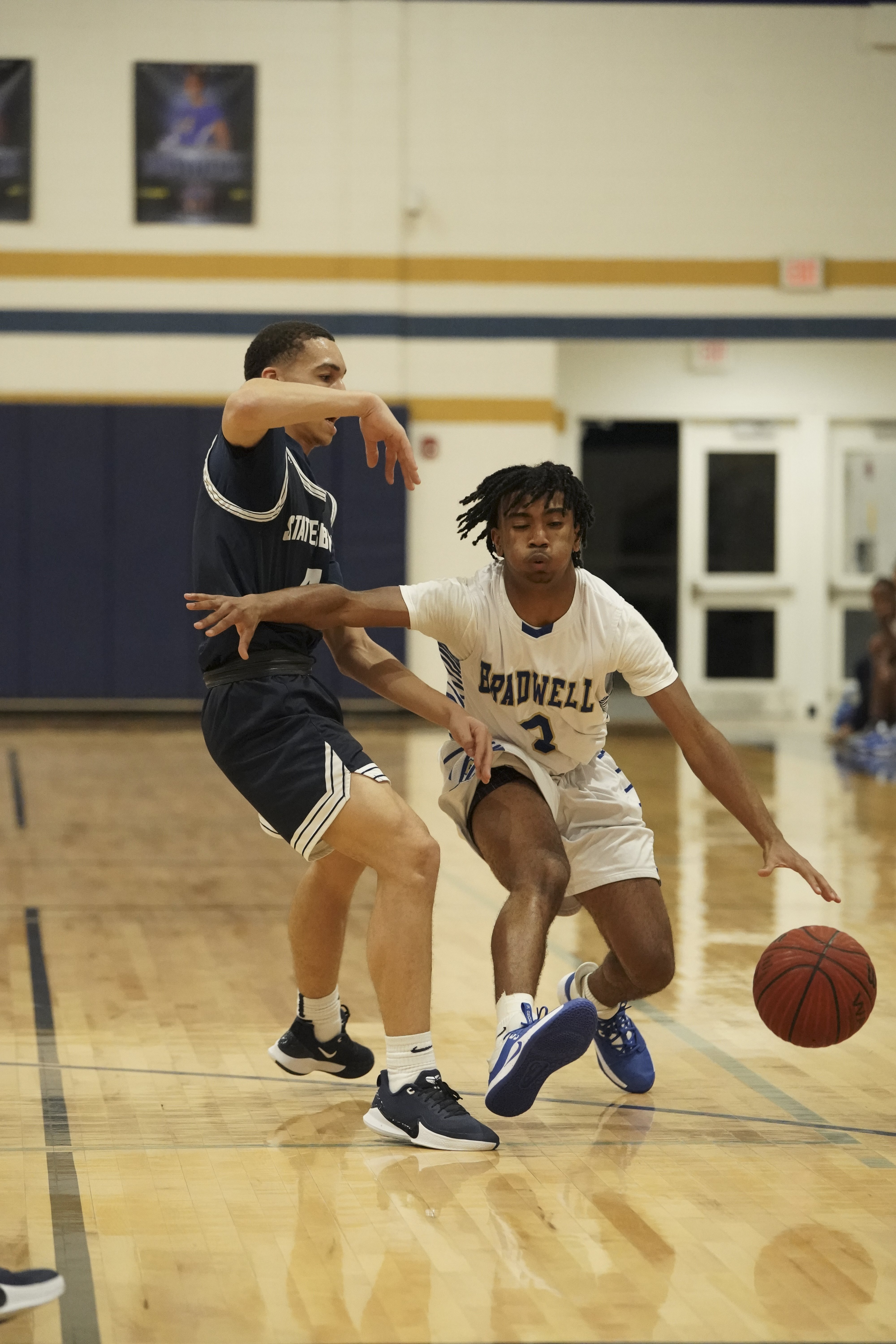 BI Basketball - Coastal Courier