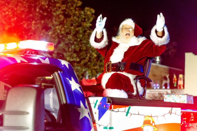 Community tree lighting, parade to usher in the Christmas season ...