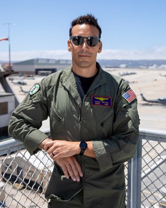Hinesville native Chaz Reyes keeps Navy helicopters flying - Coastal ...