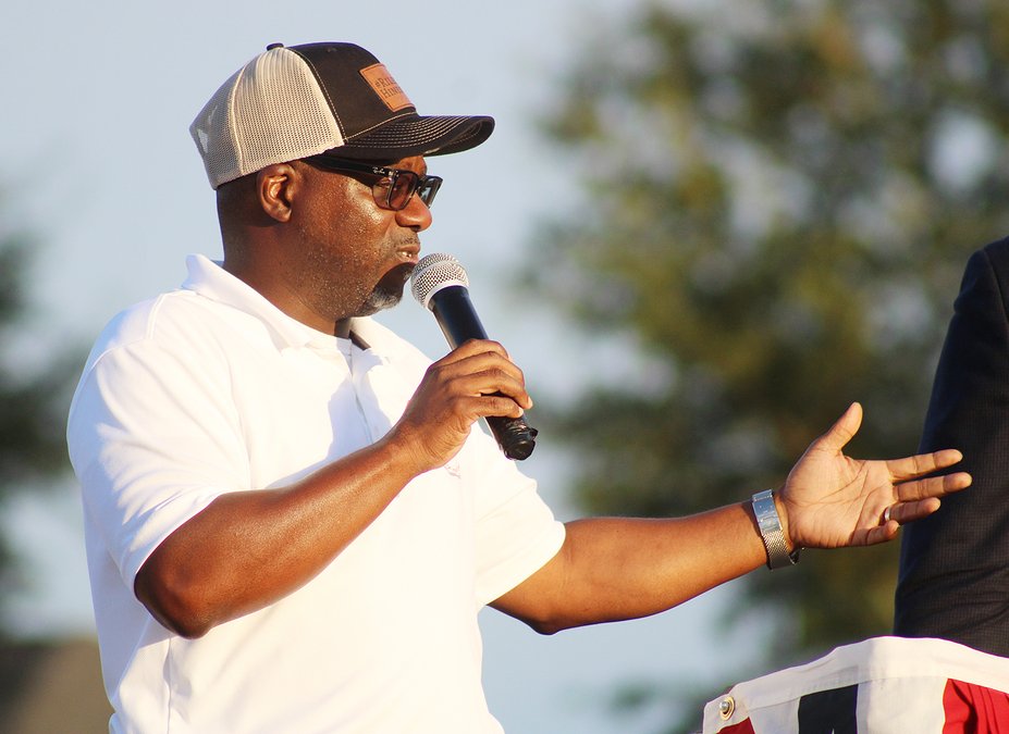 Dozens attend town hall in Azalea Street neighborhood - Coastal Courier