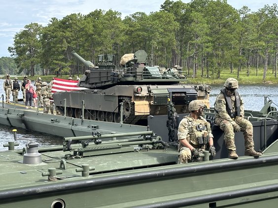 Army takes on wet gap crossing training - Coastal Courier