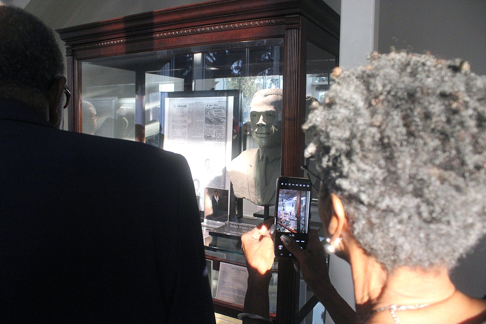 Bust for Ralph Quarterman statue unveiled - Coastal Courier