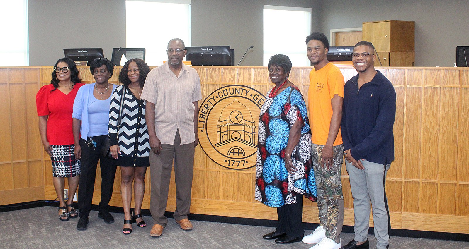 Bust for Ralph Quarterman statue unveiled - Coastal Courier