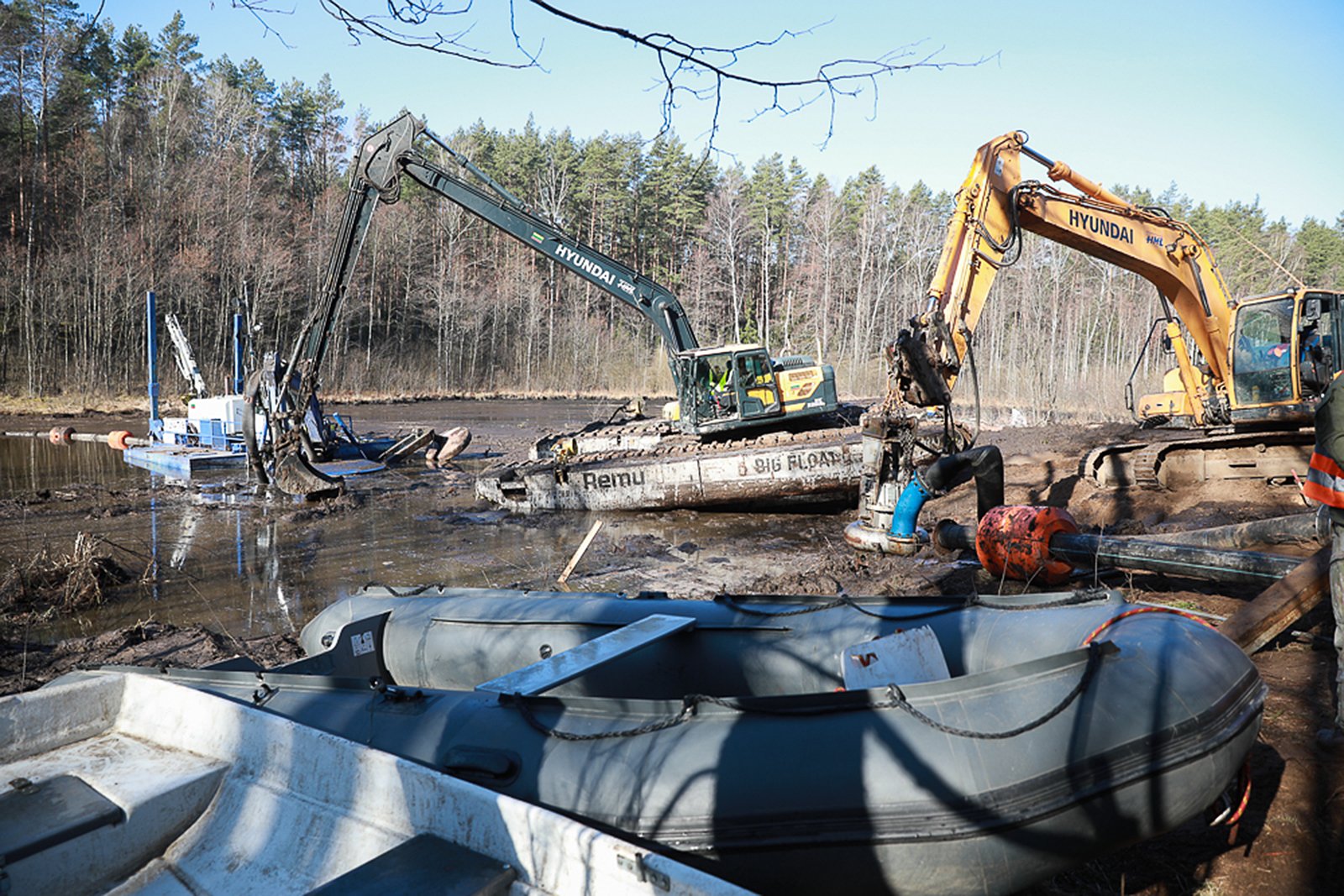 Army: Recovery mission finds bodies of three missing soldiers - Coastal ...